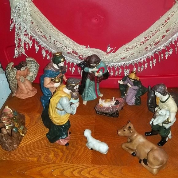 Enesco | Holiday | Vintage Enesco Nativity 1 Piece Set | Poshmark